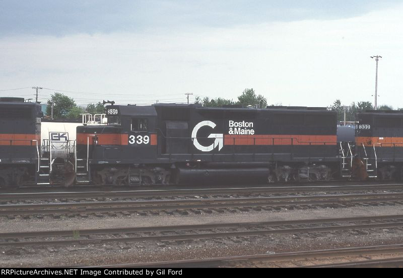 B&M 339(GP-40)